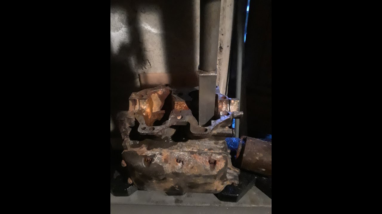 How To & I Remove Rusted Salt Water Seized Outboard Pistons! 1961 ...