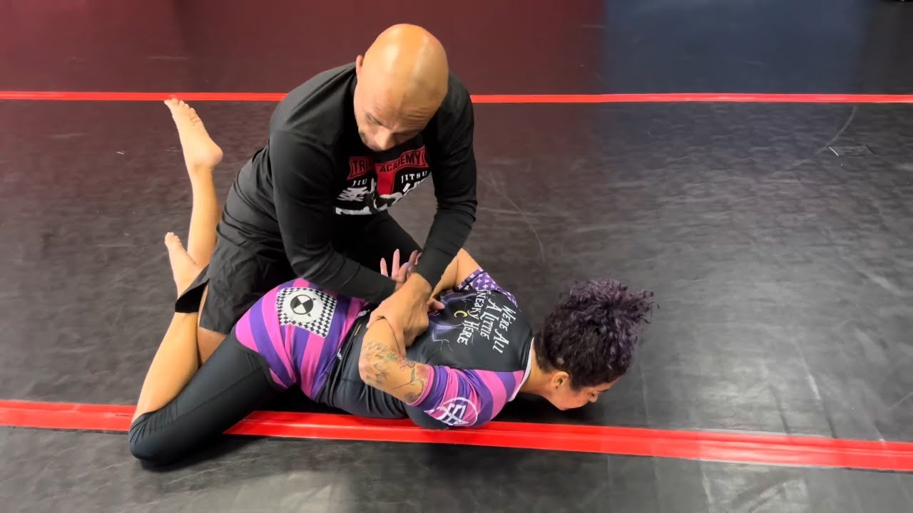 Police Technique: Arm Drag to Mounted Handcuffing - YouTube