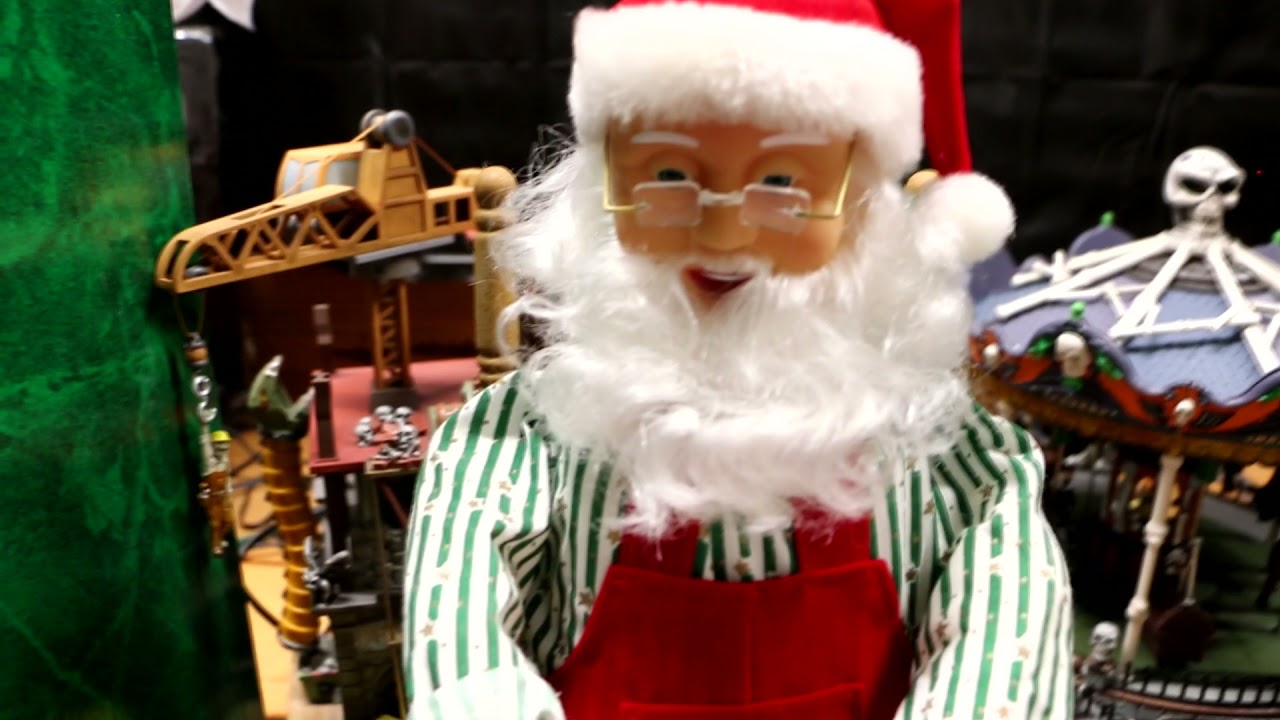 Gemmy Animated Santa Soaking His Feet Christmas Decoration - YouTube
