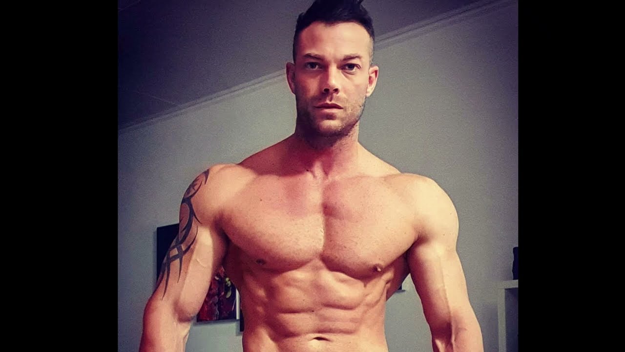 Bodybuilder Ryan Vorster From SouthAfrica | Abs Motivation - YouTube