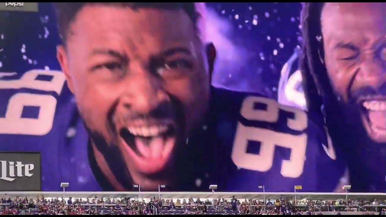 Minnesota Vikings vs San Francisco 49ers team introductions - YouTube