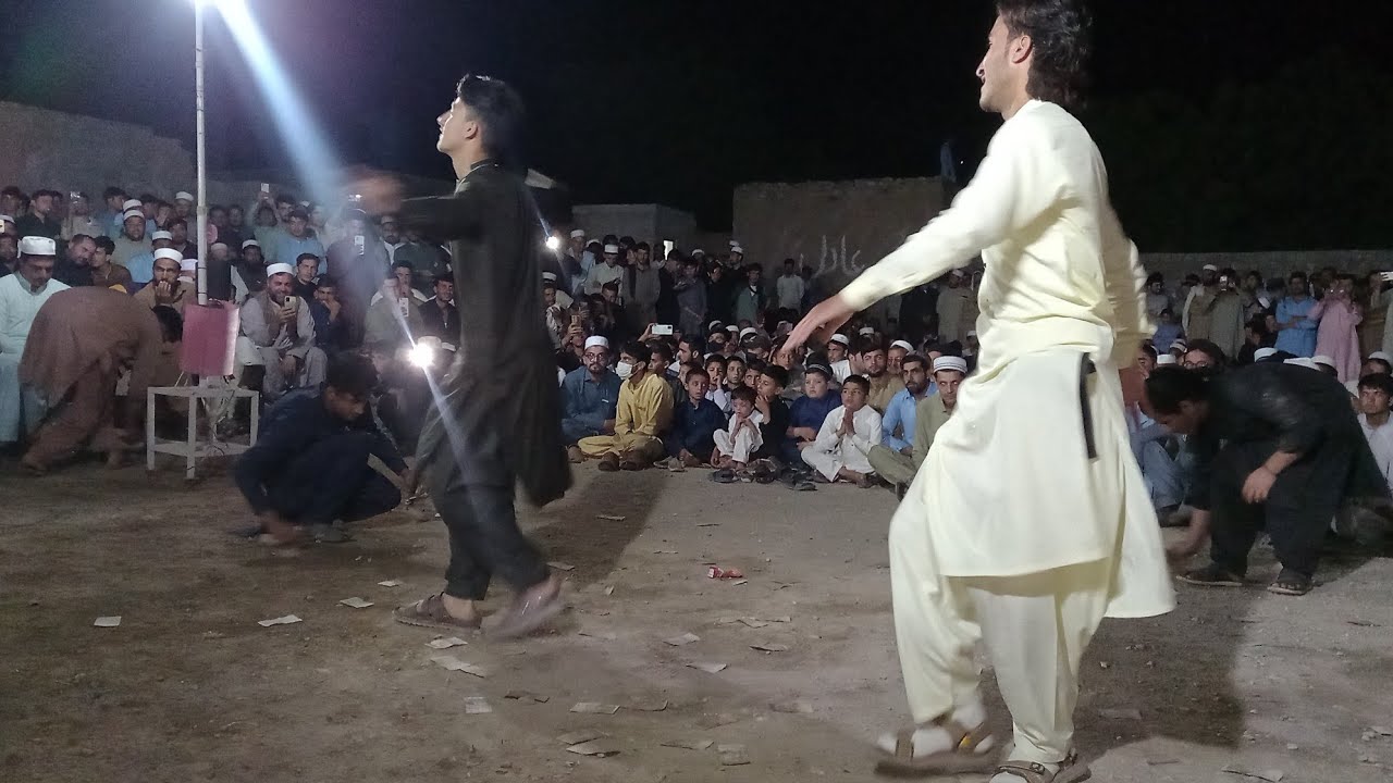 Pashto new dance Siya narma narma And afghani dance tabla mangy rabab ...