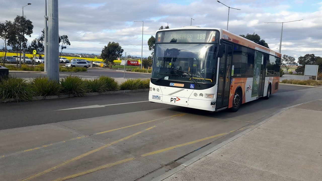 CDC Melbourne Wyndham #200 Volvo B12BLE Volgren CR228L - YouTube