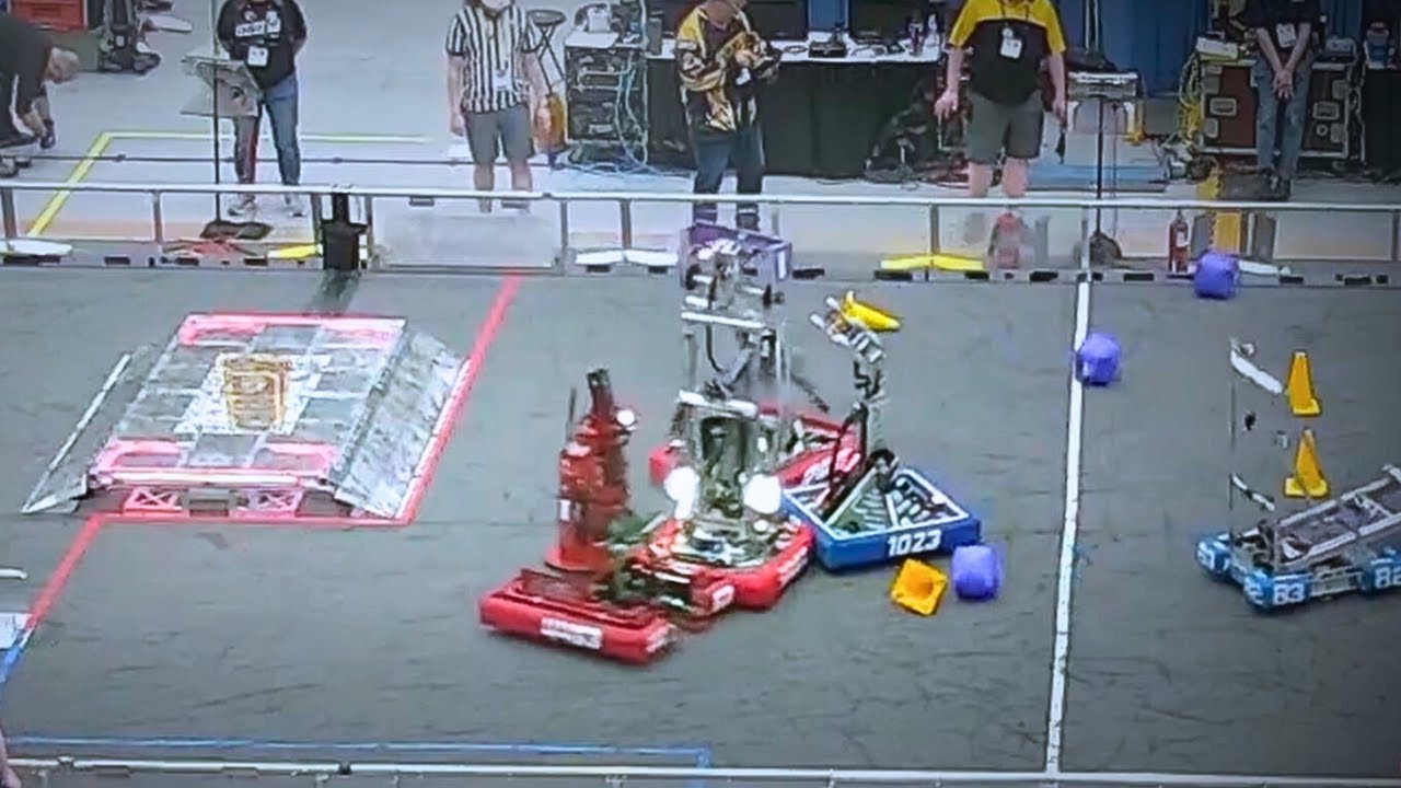 FRC 1023 Lockdown Defense | Charged Up 2023 - YouTube