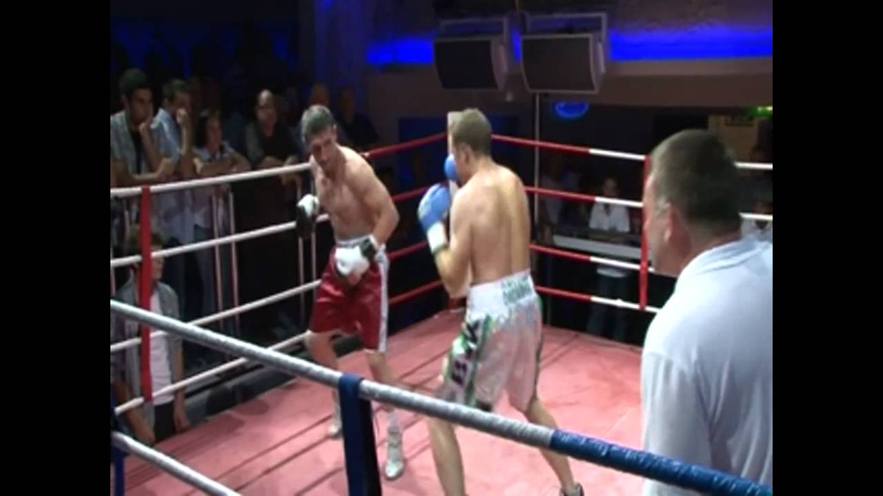Danny Coyle Vs Dan Brennan Liquid Colchester - YouTube