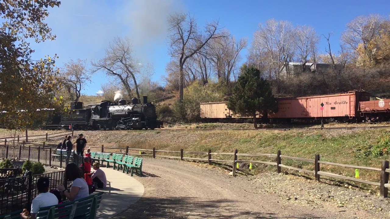 Trick or Treat Train - YouTube