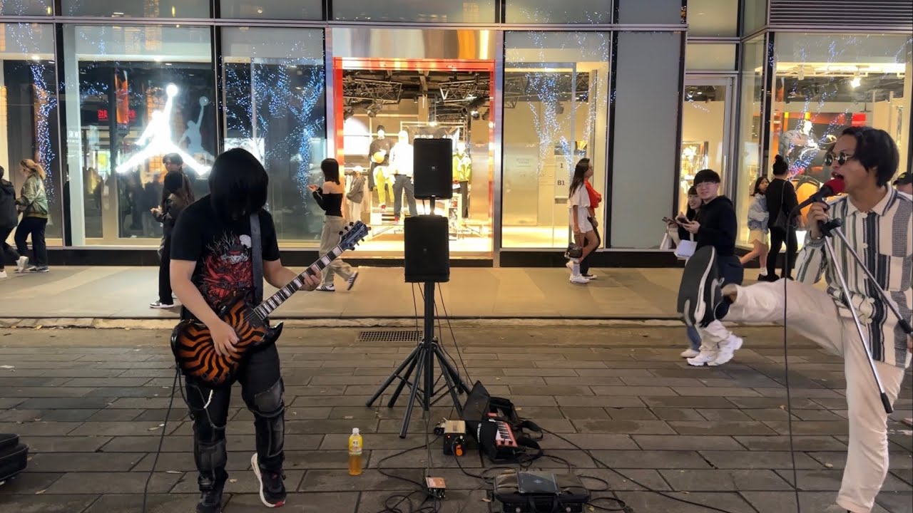 It’s so easy - GnR _ LIVE play in public 20231126 - YouTube