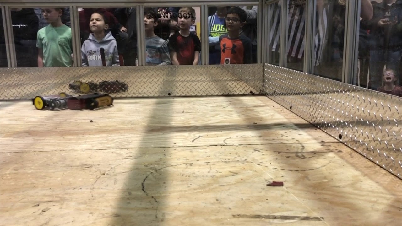 Championship Match - Beetleweight Combat Robot - MakerX - YouTube