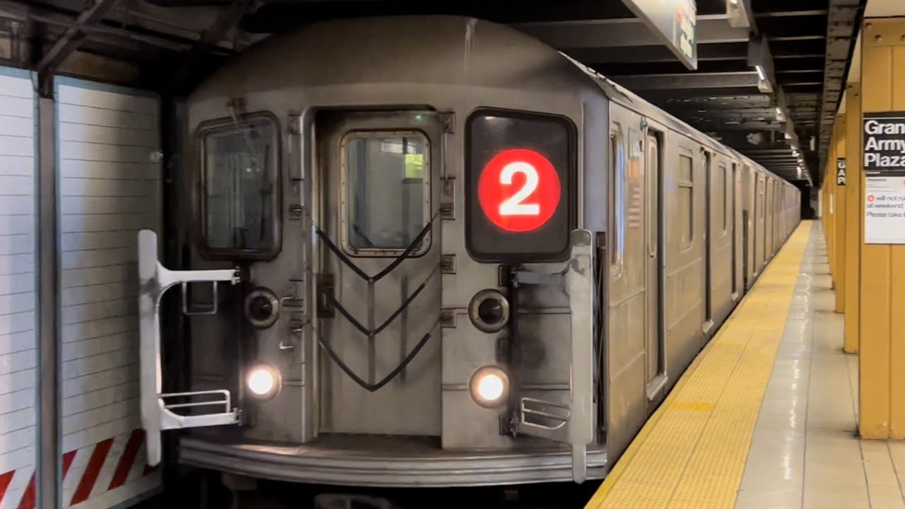 IRT Eastern Parkway: R62, R142 & R142A (2) and (4) trains + NIS (3 ...