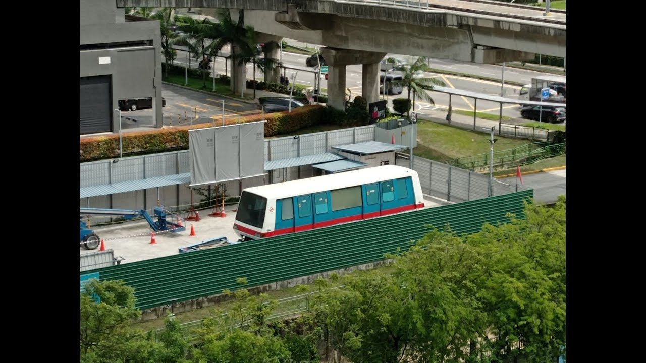 [SMRT] Bombardier Innovia APM 100 C801 [101] - Lifted Down - YouTube