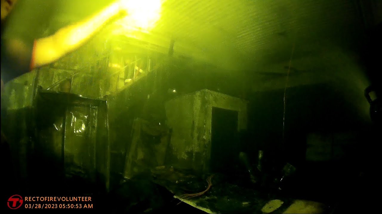 RECTO ENGINE RESPONDING, FIRE AT 10-70@ | 1ST ALARM | FB HARISON, PASAY ...