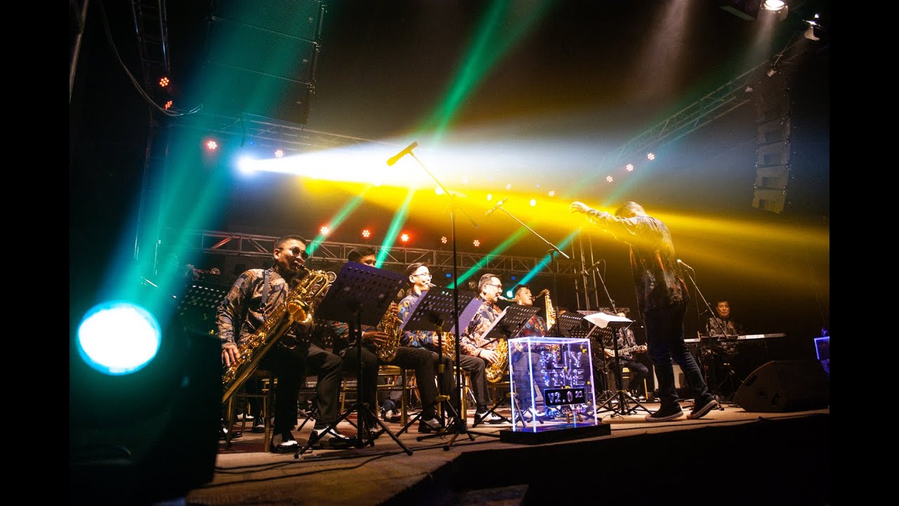 Bayan Mongol Big Band - Gants bie zaluu (Nisvanis cover) | Live at ...