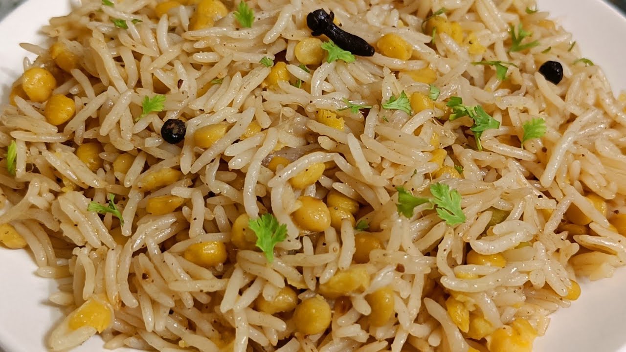 How to make chana dal pulao | kabooli khichdi recipe | Muharram special ...