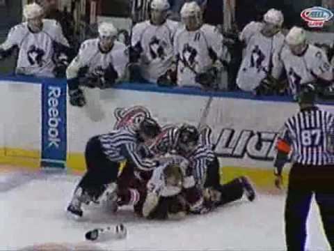 Greg Amadio vs Aaron Boogaard 10/23/09 - YouTube
