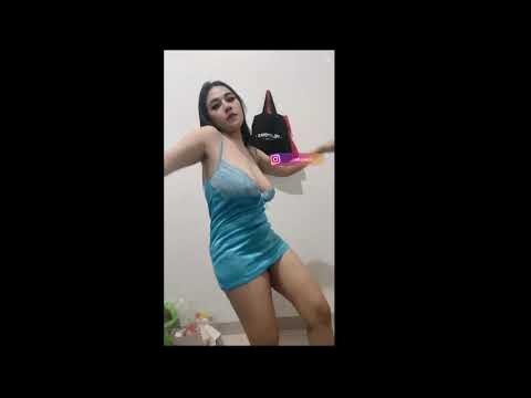 Bu lurah ici mandi oil - YouTube