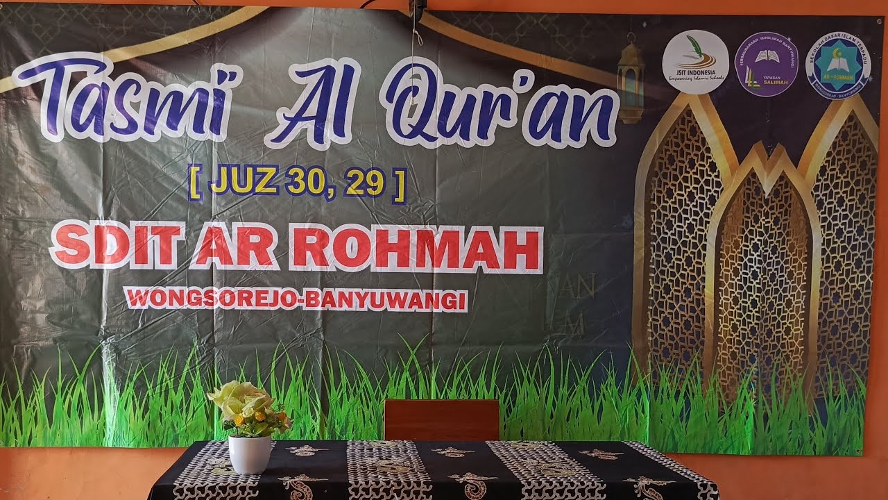 SDIT AR ROHMAH WONGSOREJO sedang live sekarang! - YouTube