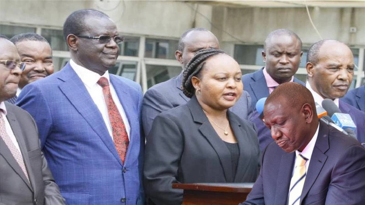 PRESIDENT RUTO IN TEARS AZIMIO AND UDA LEADERS JOINS ACCUSING RUTO FOR ...