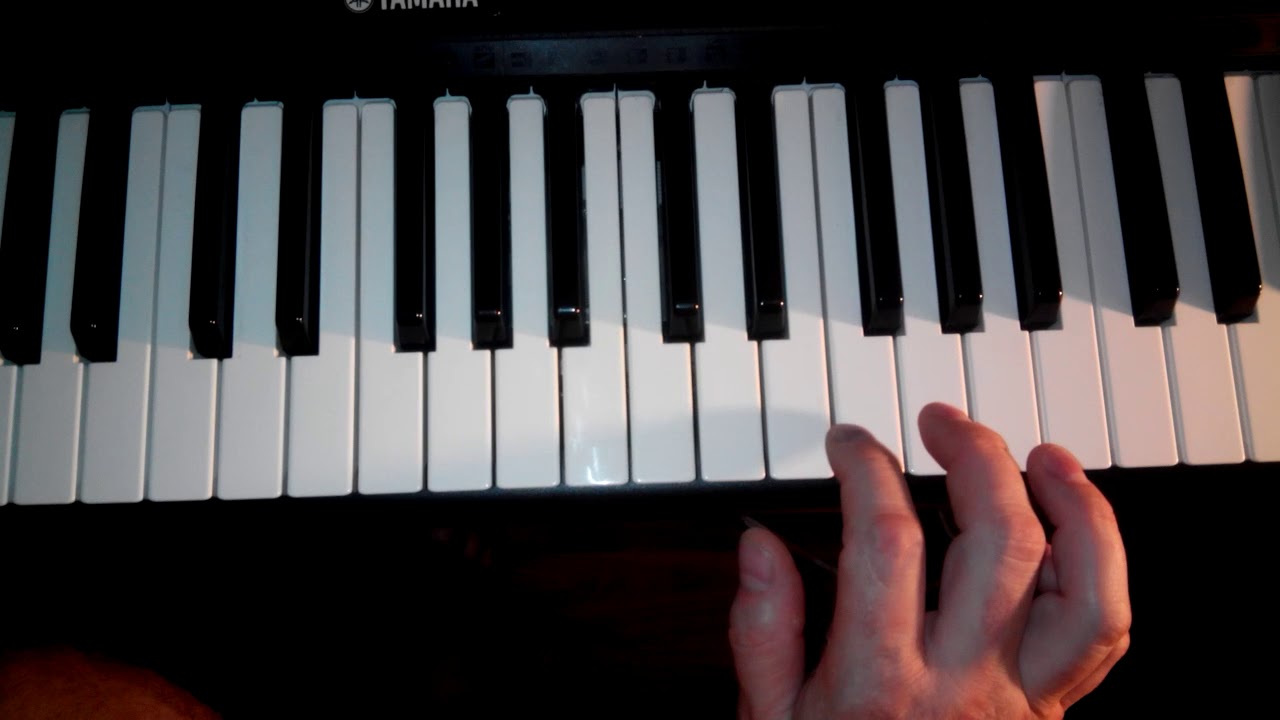 YAMAHA PSR-R200 1/2 й день учёбы. - YouTube