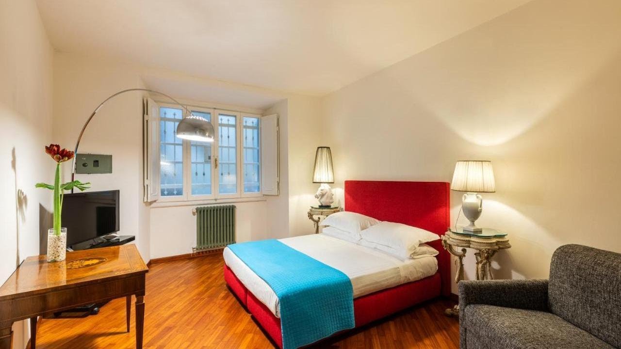 Hotel la Scala, Florence, Italy - YouTube