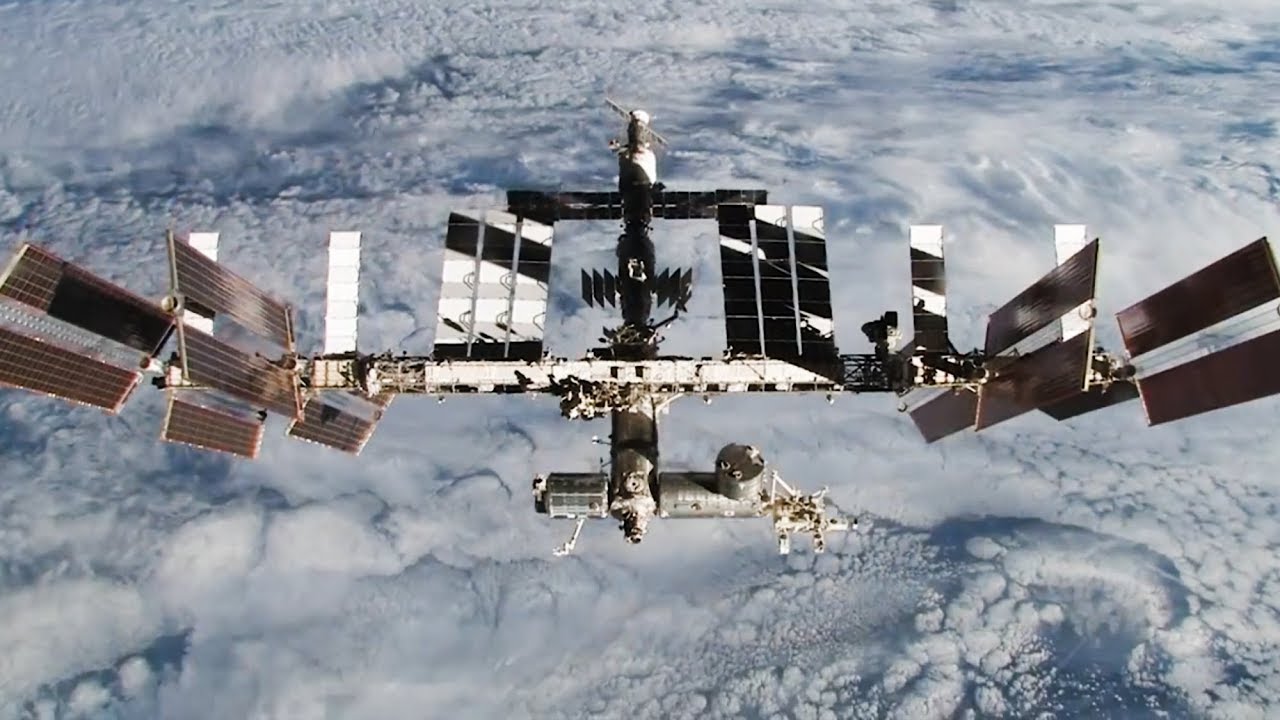 Astronauts' Sweat and Urine are Turned Into Drinking Water on the ISS ...