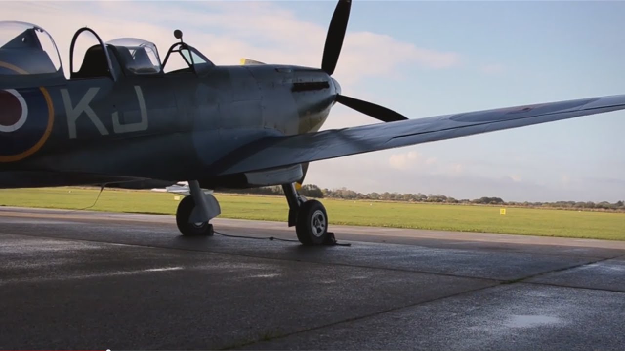 Firing On... Twelve! The sound of a Supermarine Spitfire - YouTube