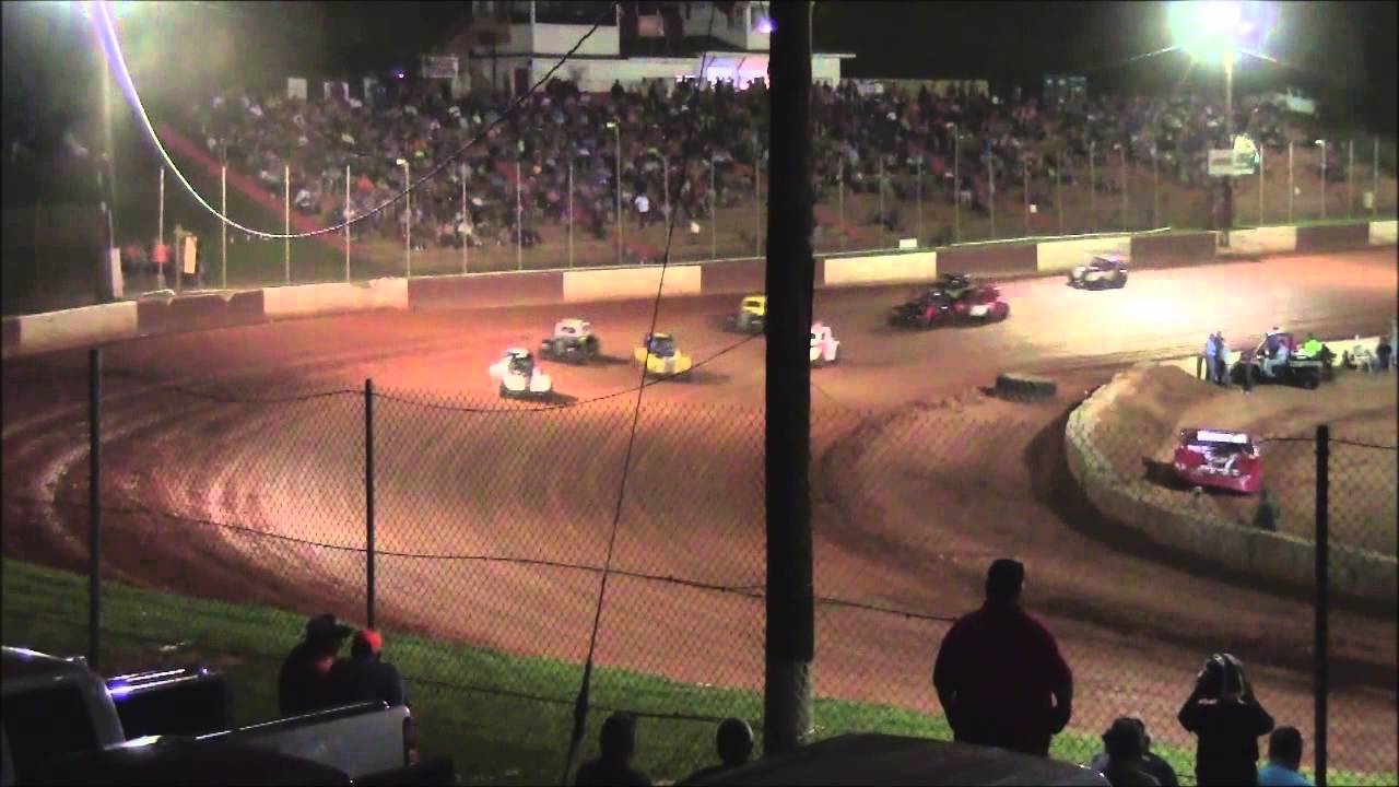 Race win 5-30-15 Senoia Raceway - YouTube