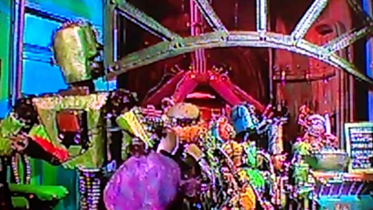 Crash Box Cafeteria 1 Youtube