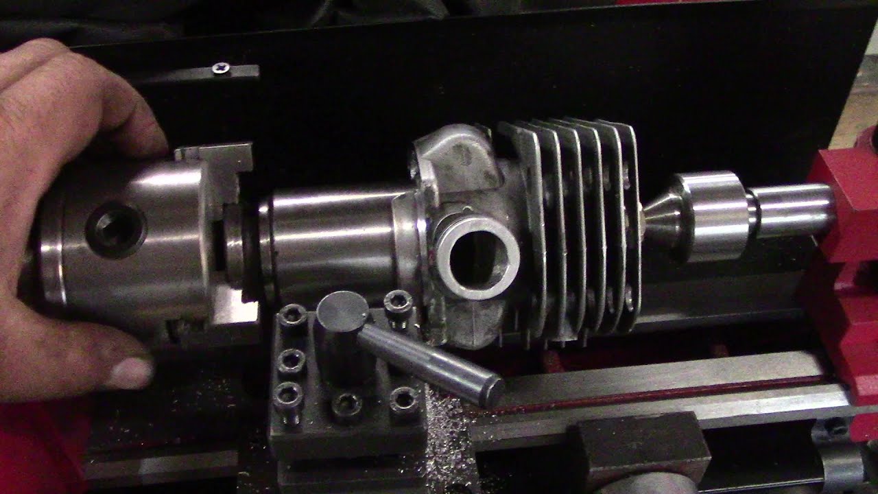2 Ways I Chuck up A Chainsaw Cylinder In A Mini Lathe - YouTube