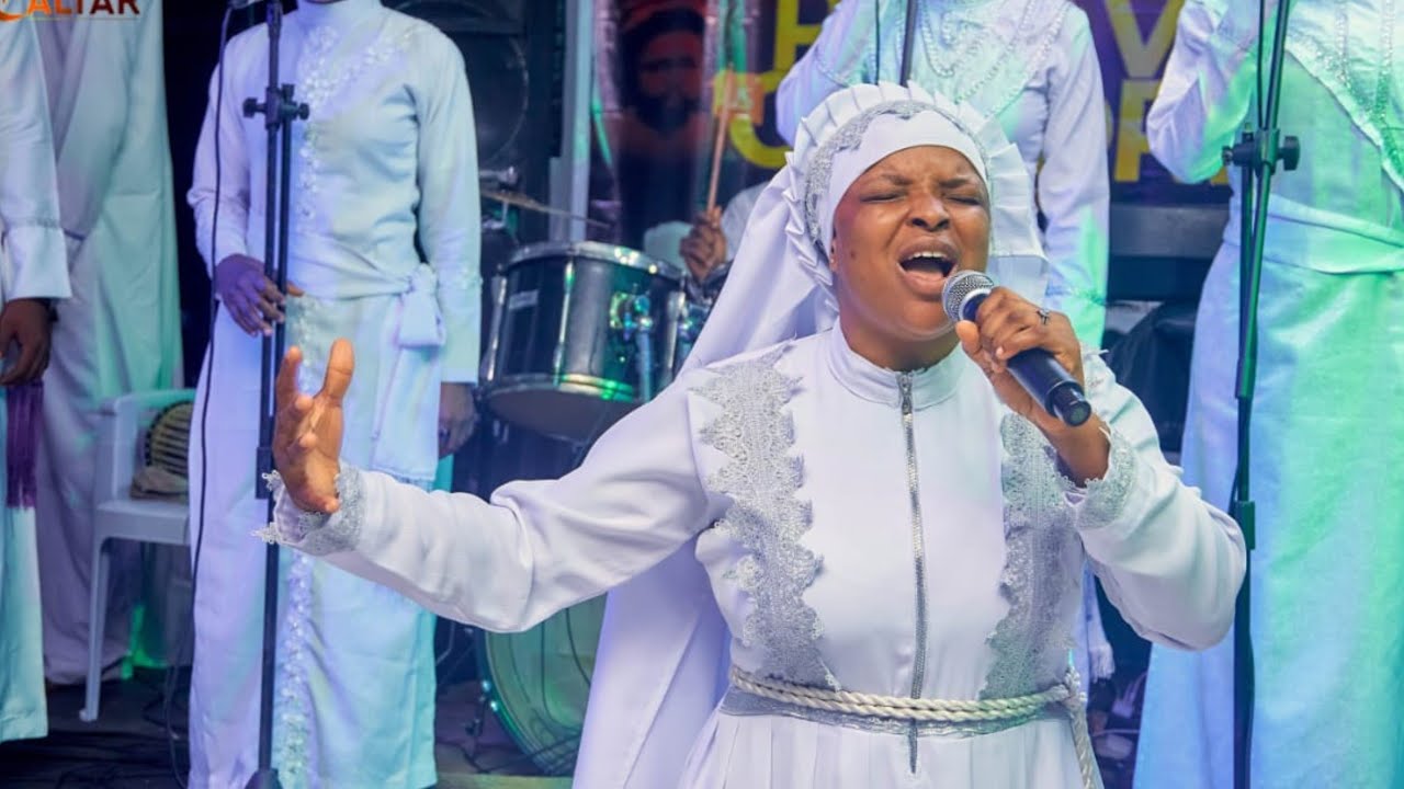 POWERFUL REVIVAL SONGS (ORIN EMI) BY SEBIOBA AT THE LAGOS STATE YOUTH ...