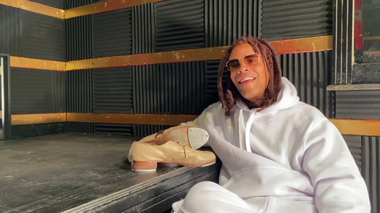 "Lesson in Integrity" Omar Edwards Savion Glover & DKNY - YouTube