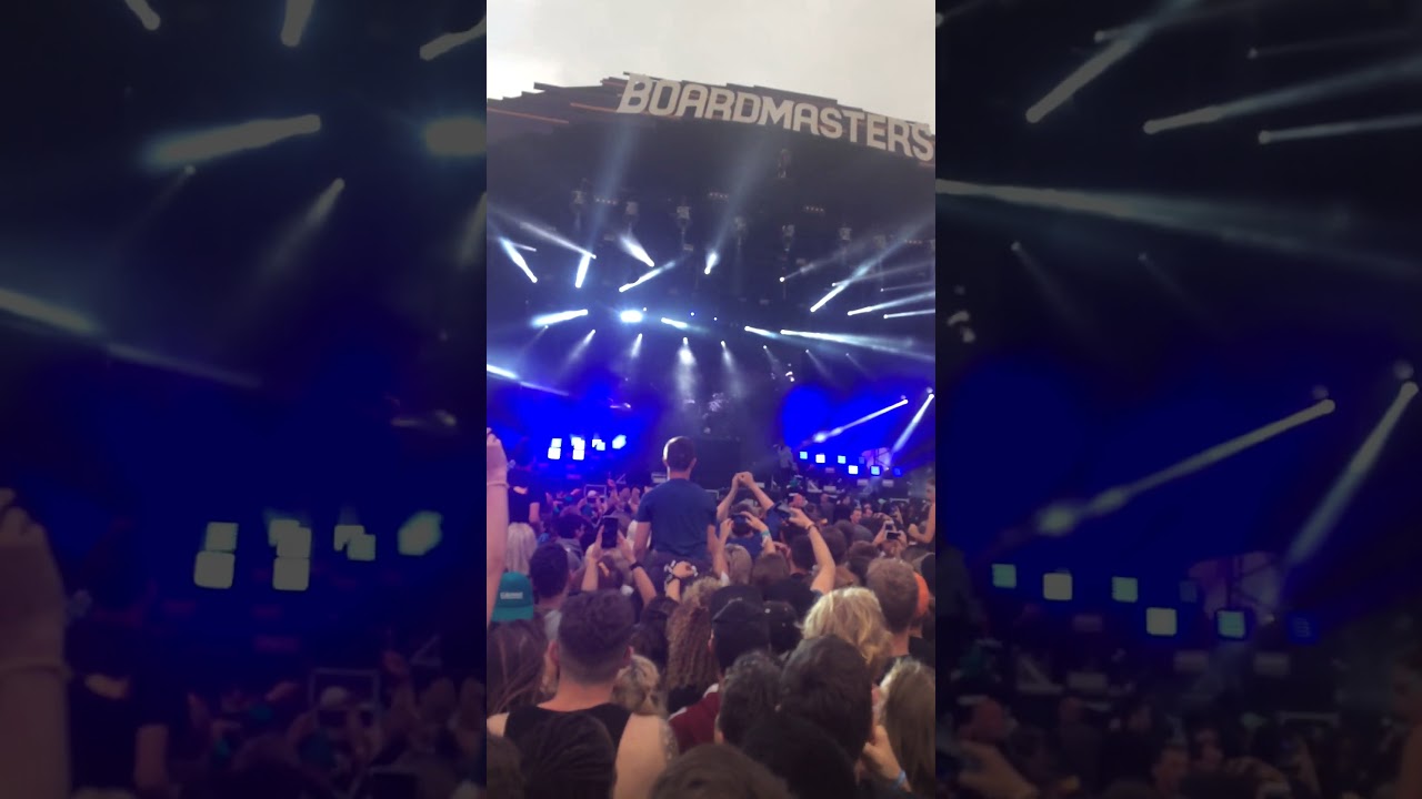 Crowd falling during stormzy set at boardmasters main stage - YouTube