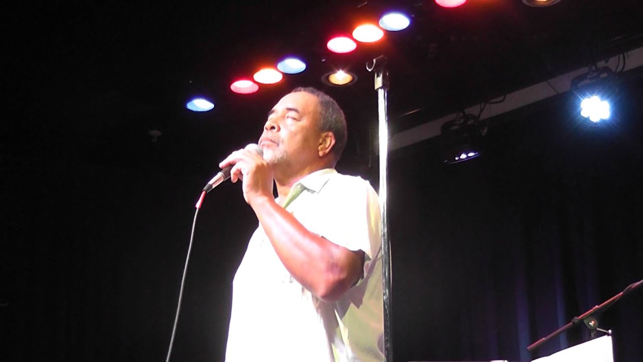 Lexington Bluesman Greg Figgs performing Jazz at the Library ! - YouTube