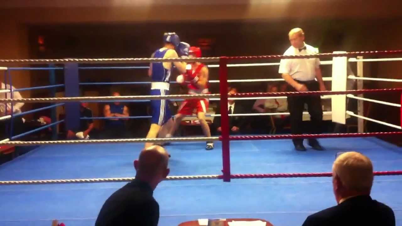 Kyle boxing at Station Hotel Ellon 09-06-2012 - YouTube