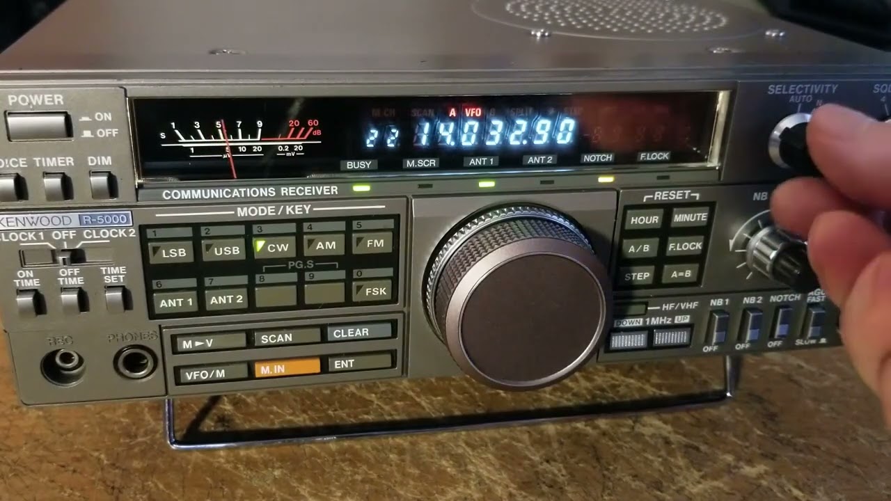 R 5000 CW TEST - YouTube