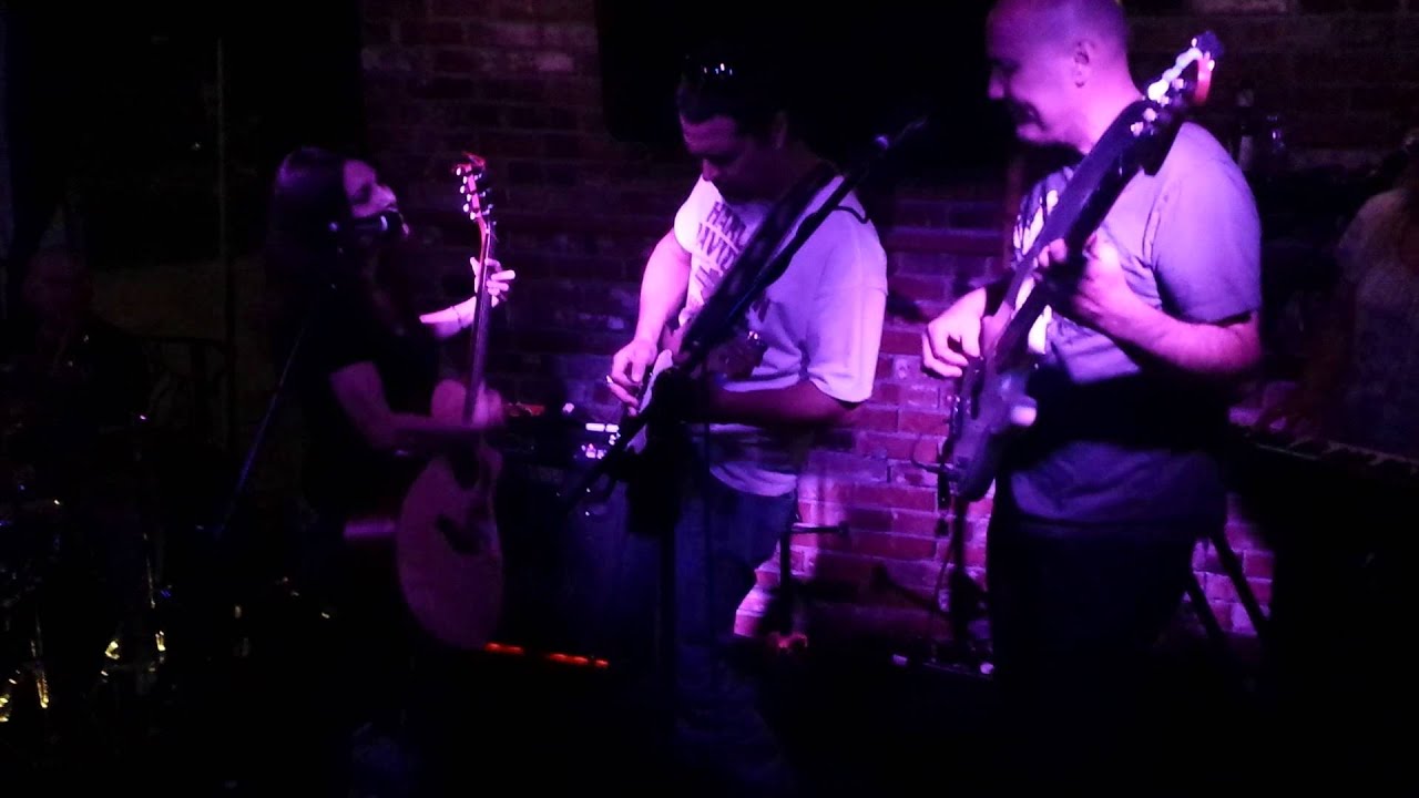 Katrina Lawrence & Steve Ruby at West Beach Bar n Grill - YouTube