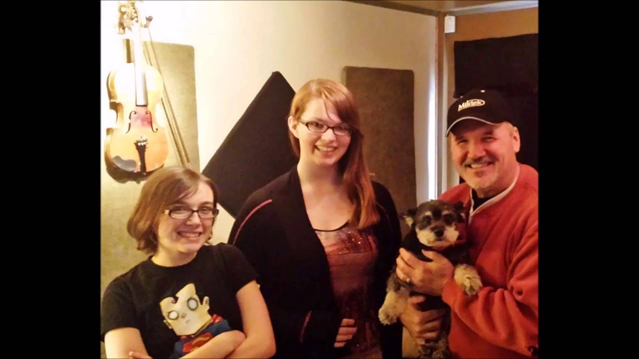 Emma Colwell and Morgan Gerhardt sing kiss you - YouTube