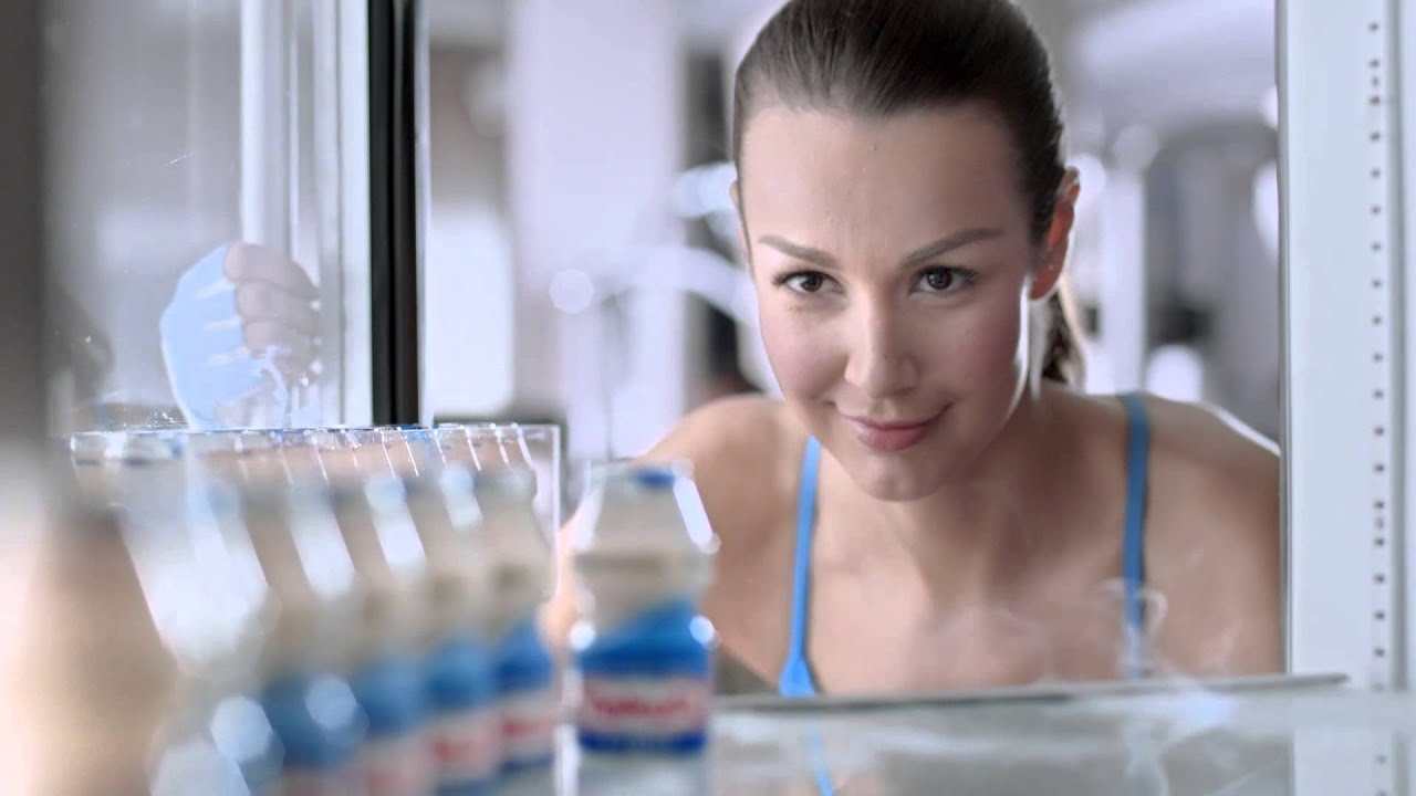 YAKULT LIGHT New Workout BellyFit commercial 30sec - YouTube