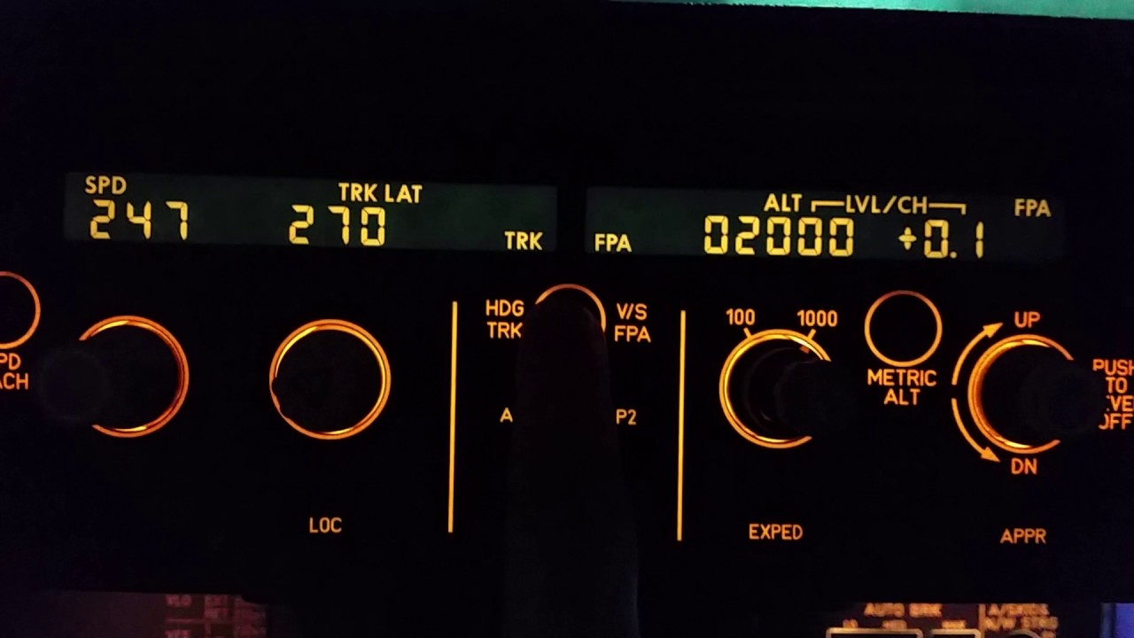 A320 Flight Control Unit changing from HDG TRK to VS PFA - YouTube