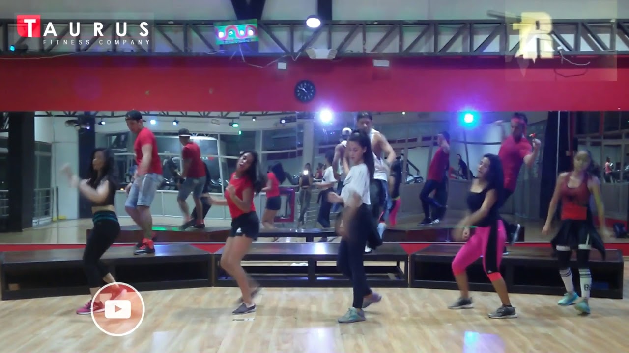 Coreografia taka taka salsa choke - YouTube