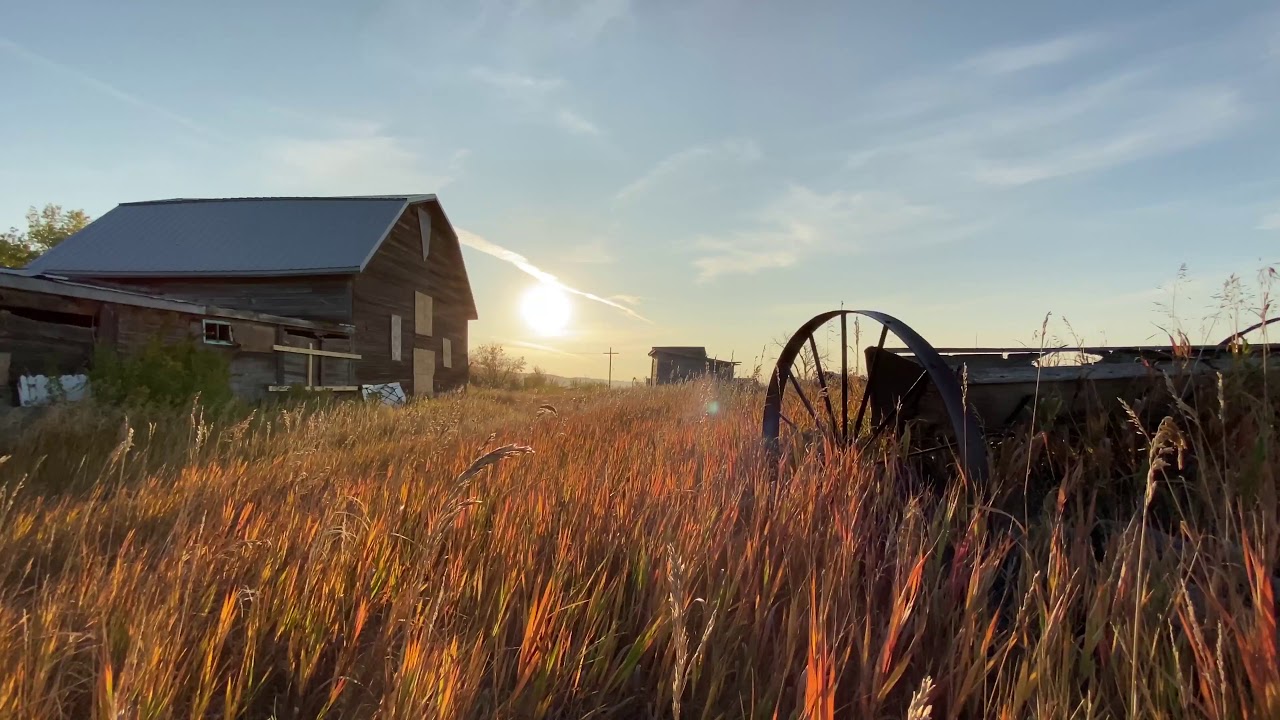 Prairie Barn (free stock footage) - YouTube
