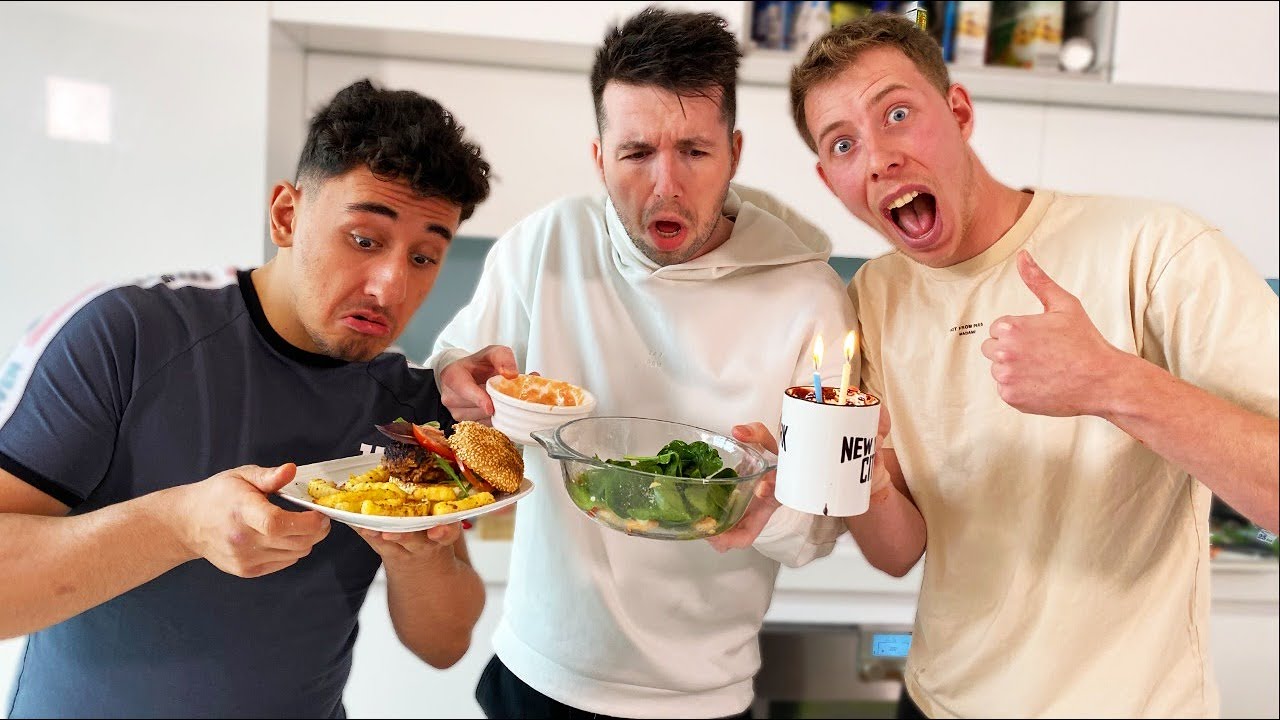 YOUTUBER COOK OFF VS ANESONGIB - YouTube