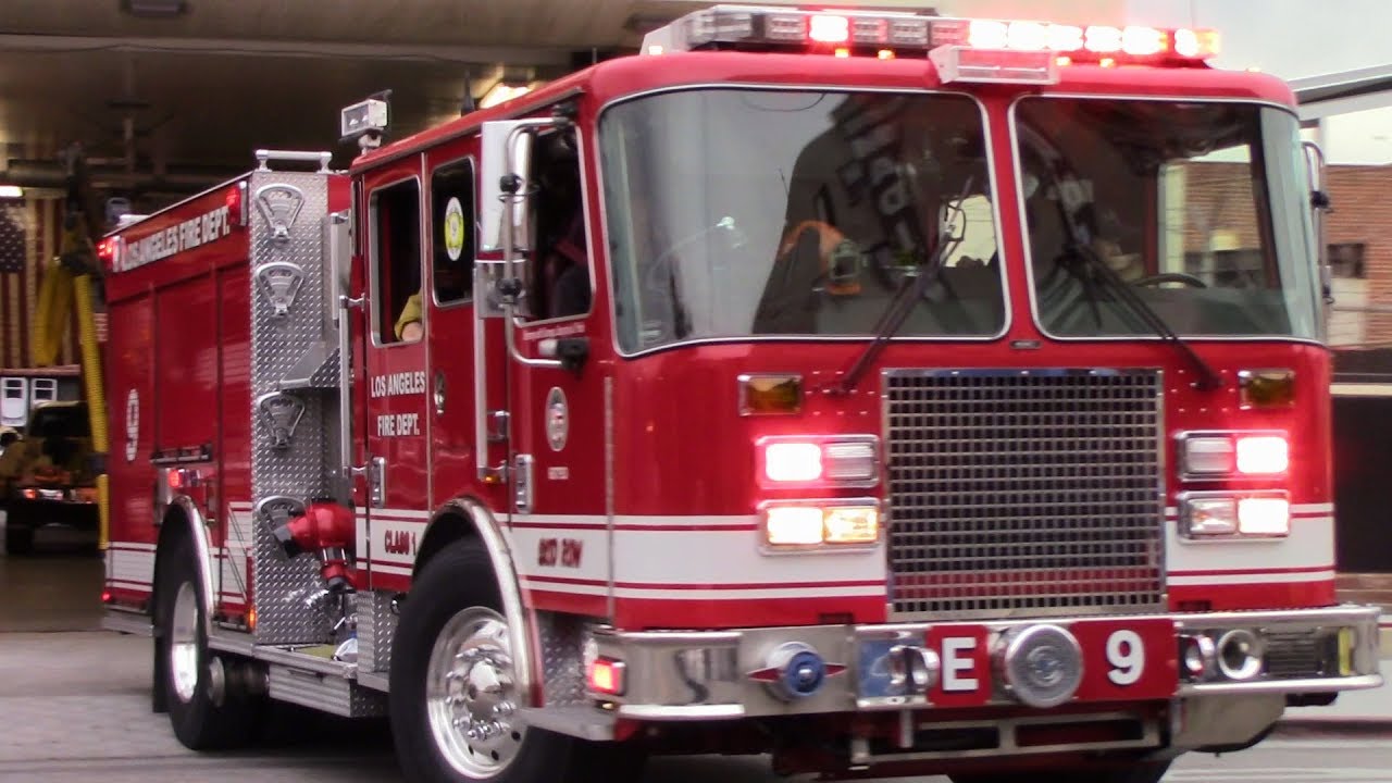 LAFD Engine 9 Responding - YouTube
