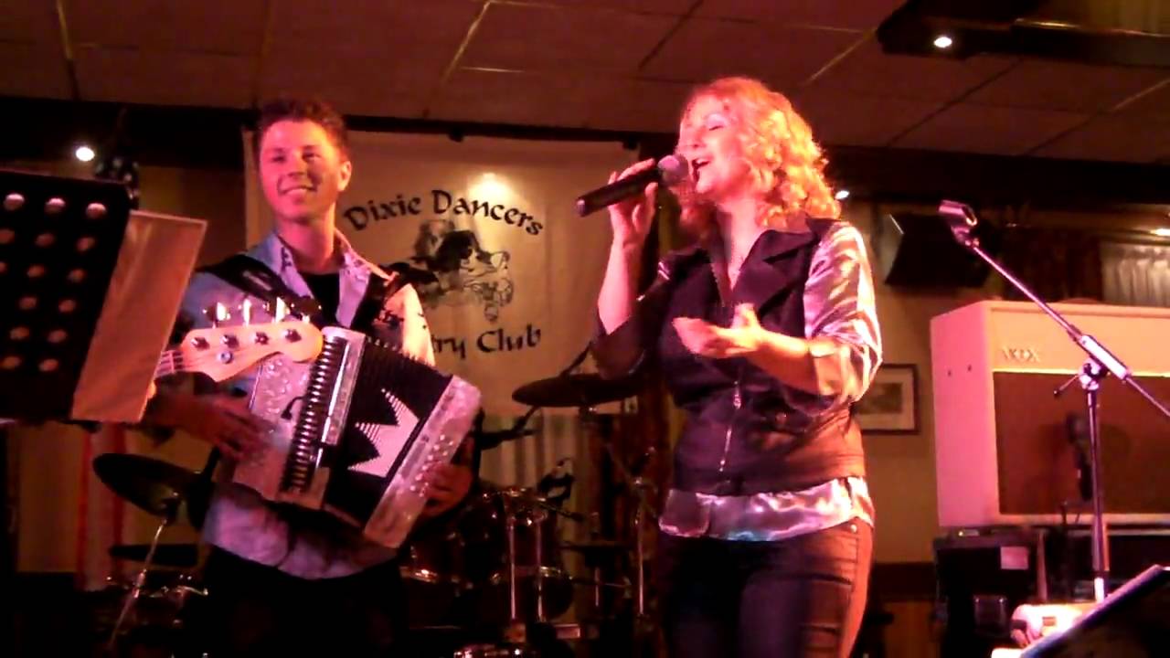 The Dixie Aces featuring Dwayne Verheyden - YouTube