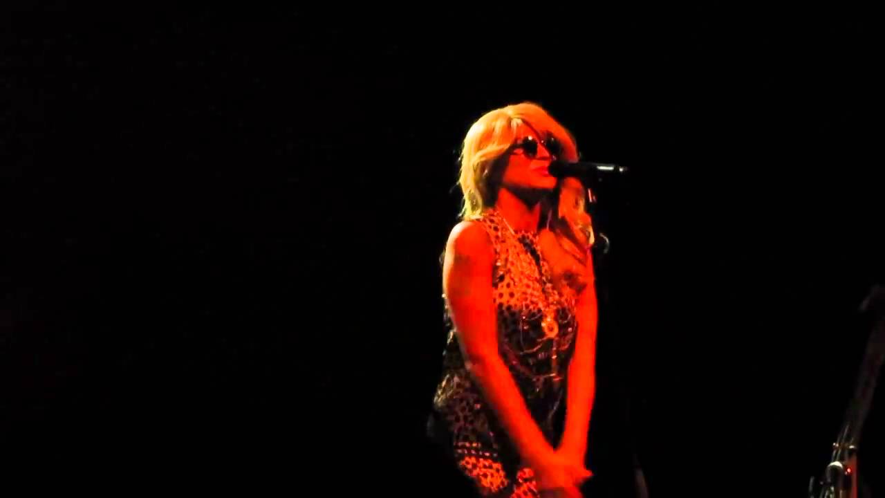 Melody Gardot - Caravan - YouTube