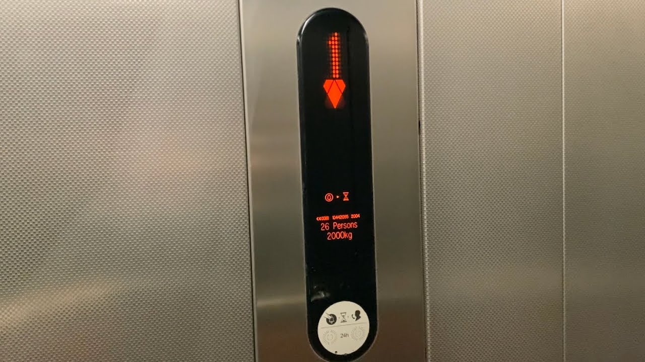 (November 2022 Revisit) 2004 Kone Monogoods/Transys Lifts @ Asda ...