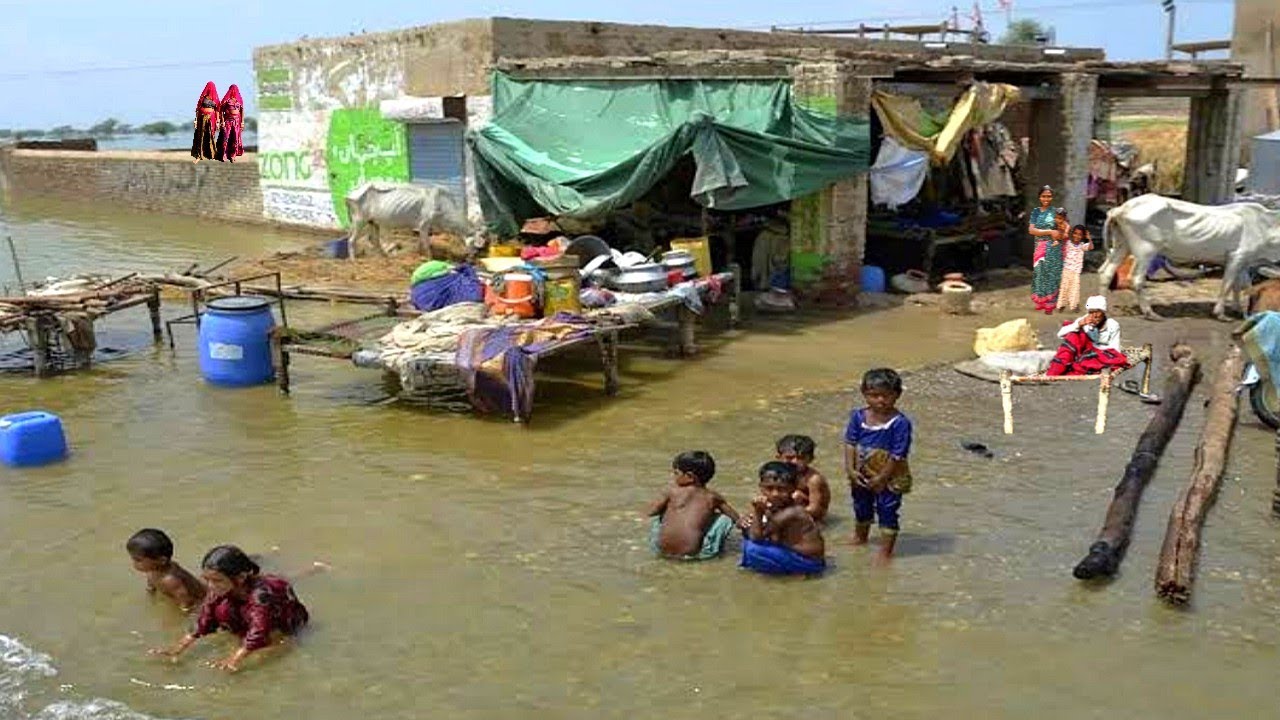 Life Of The Poor In Uttar Pradesh India {} Rural Life In Indian ...