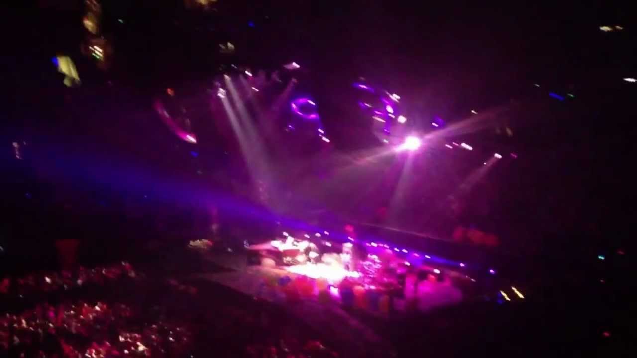 Phish - Fly Like An Eagle + Wilson Intro @ Madison Square Garden, New ...