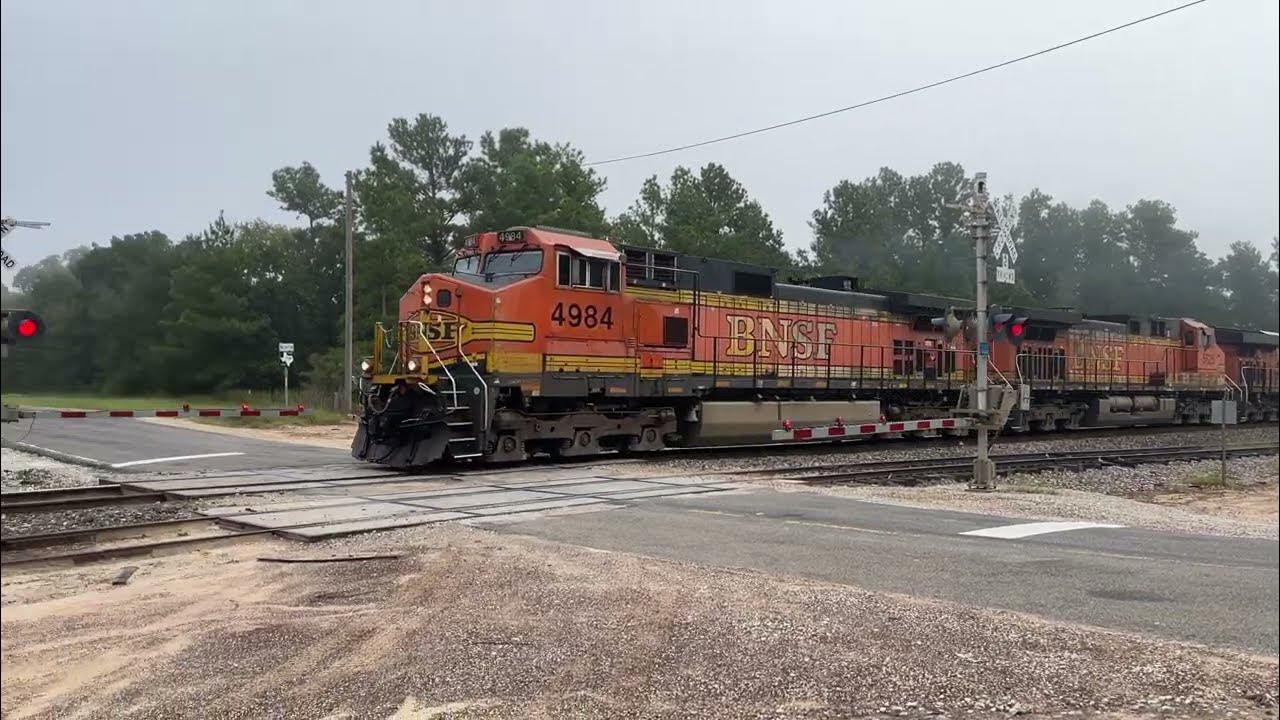 Foggy Morning BNSF Manifest - Conroe Subdivision - 9/20/24 - 4K - YouTube