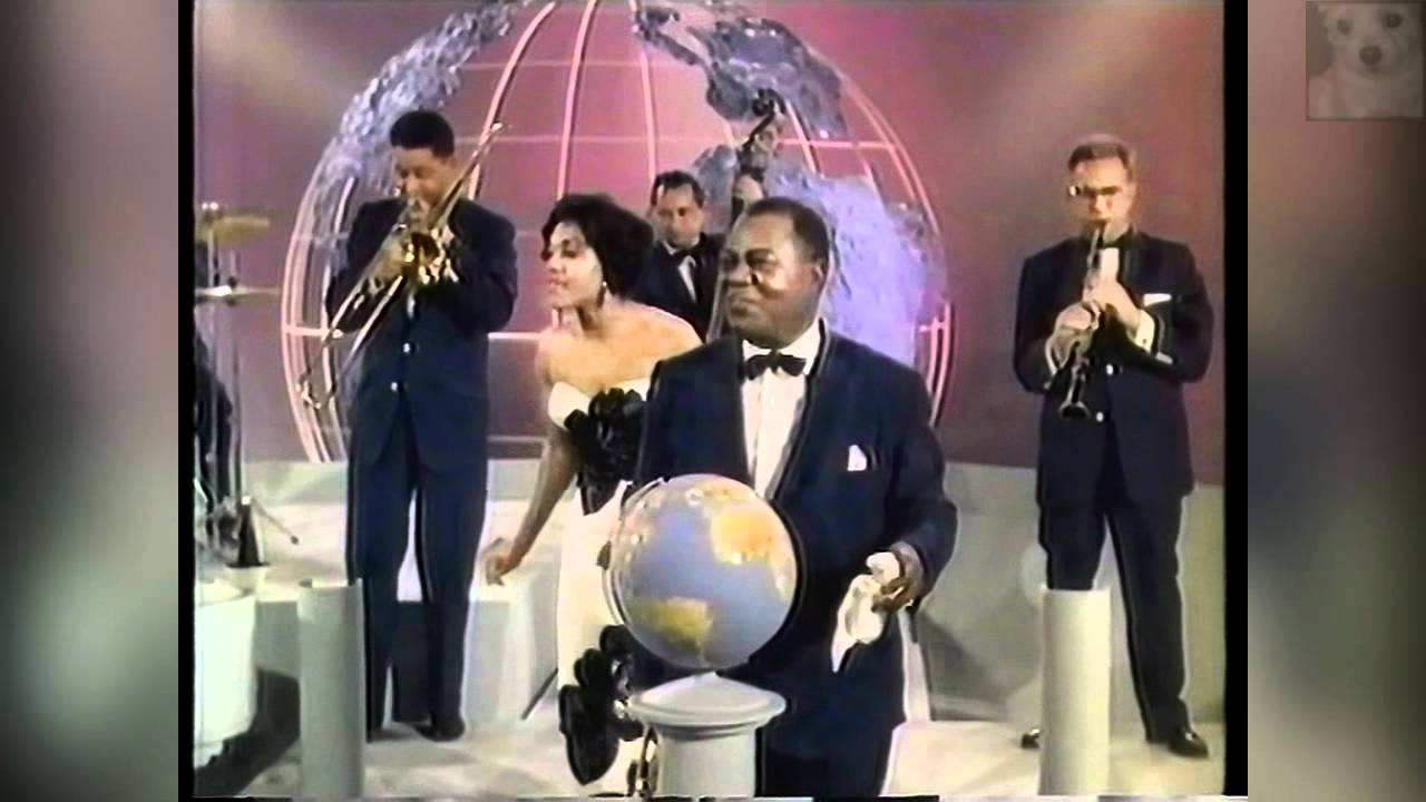Louis Armstrong - When The Saints Go Marching In (1/3) - YouTube