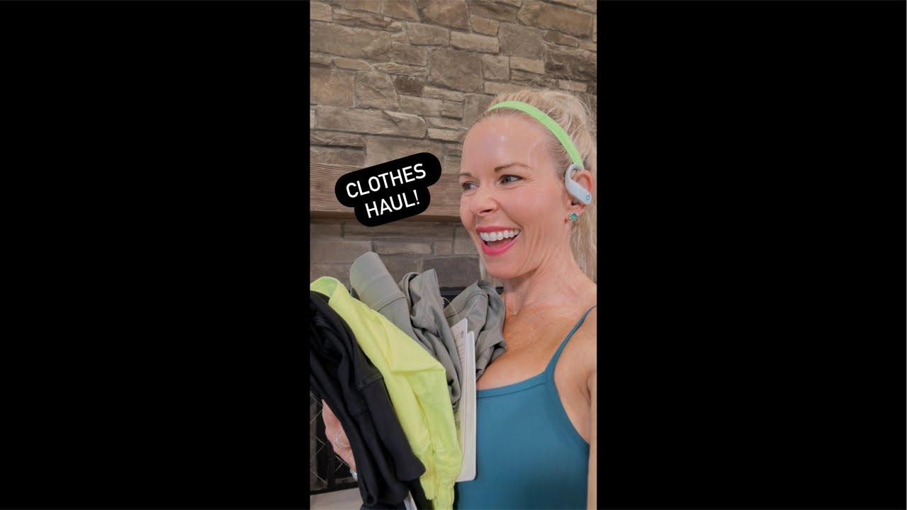LIVE WITH COURTNEY | Workout Clothes Haul - YouTube